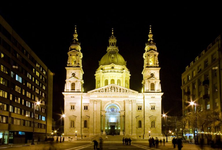 Budapest, scoprila con la nostra guida.