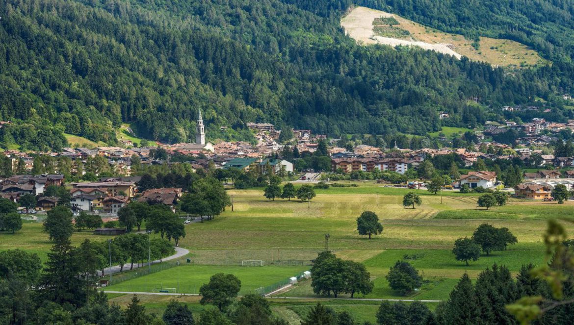 Pinzolo: Guida Completa, Attività, Natura e Come Arrivare